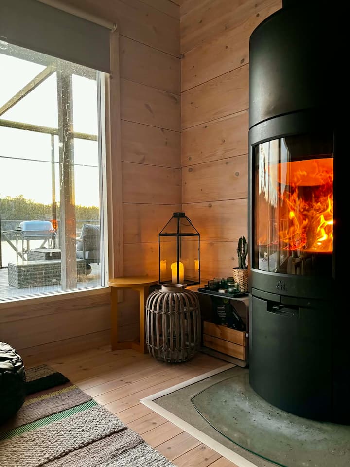 Newly Built Rock Cabin By The Sea - Off Grid - Åland