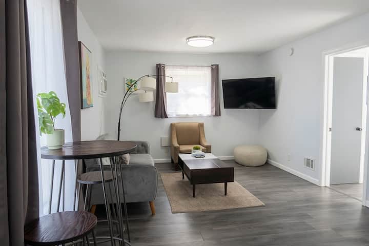 Cozy 1br In Whittier Private Entry Near Eat Street - Minneapolis