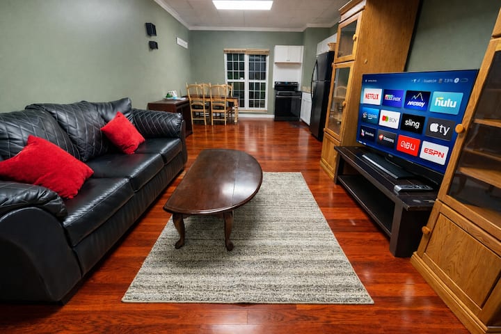 Cozy Basement Suite W/kitchen By Airport-downtown - South Fulton, GA