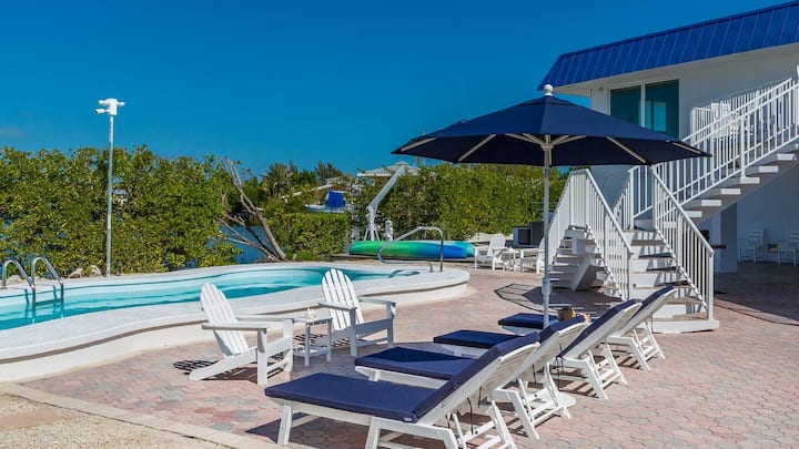 Paradise Cove On The Gulf 5 Bedroom 3 Bath With Po - Marathon, FL
