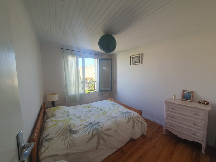 Chambre Dans Maison Familiale - Île d'Oléron