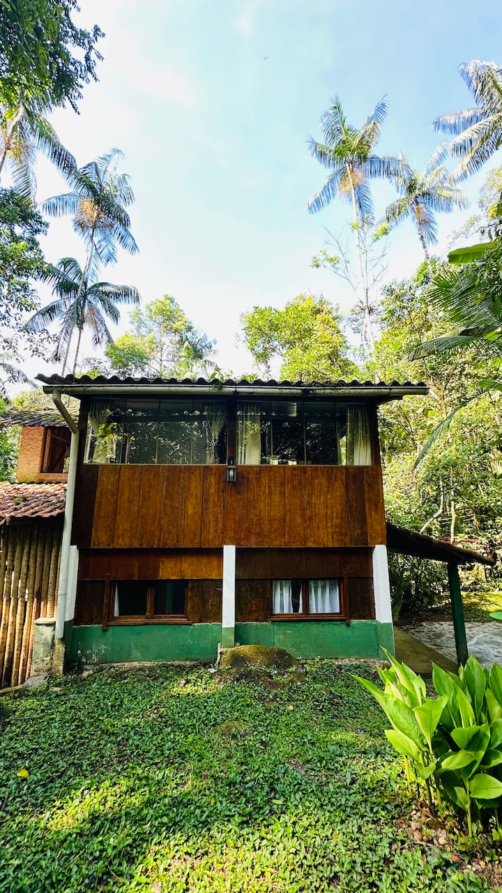 Chalé Beira Rio,
Carinhosamente Preparado-penedo - Itatiaia