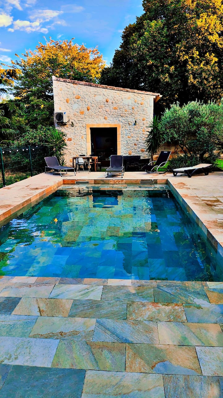 Villa Nelyan Piscine, De La Campagne à La Ville - Arles