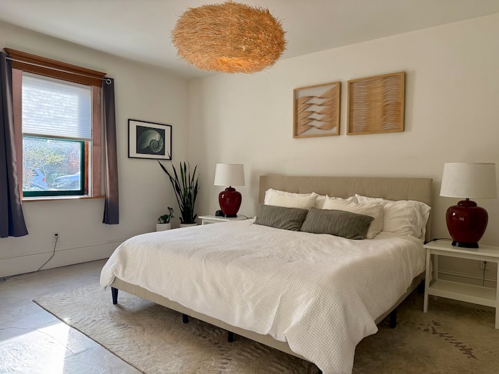 The Pacific - King Bed, Large 1 Bd, Walk To Shops - Alameda