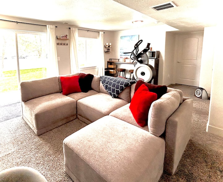 Cozy Stay - Large Screen Tv - 1 Bedroom - King Bed - Salt Lake City, UT