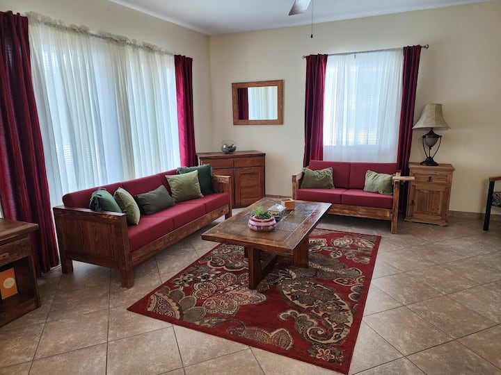 Desert Retreat  Your Home Away From Home - Sonora