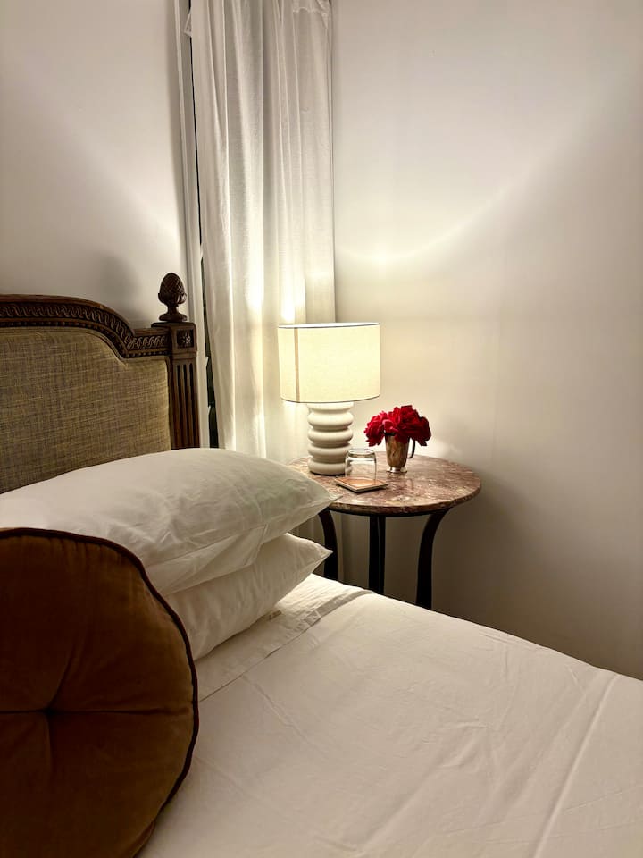 Llarrom Cottage | Gorgeous Country Home With Pool - Scone