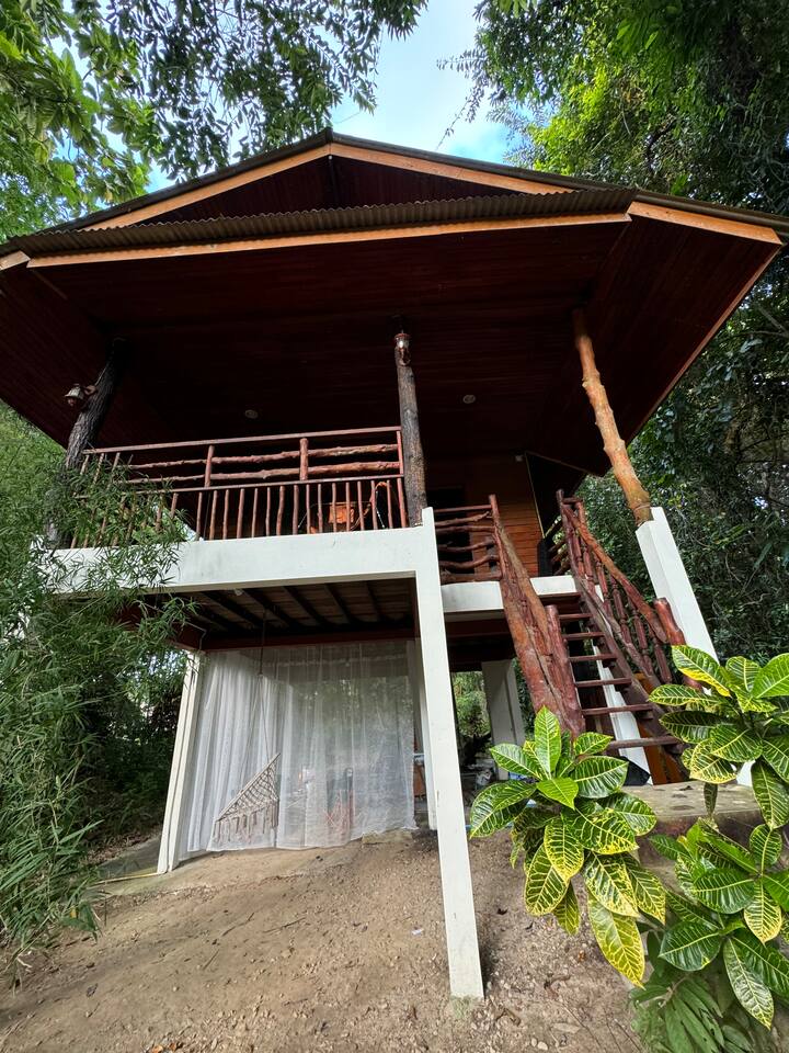 Central Yet Peaceful Treehouse - Ko Pha-ngan