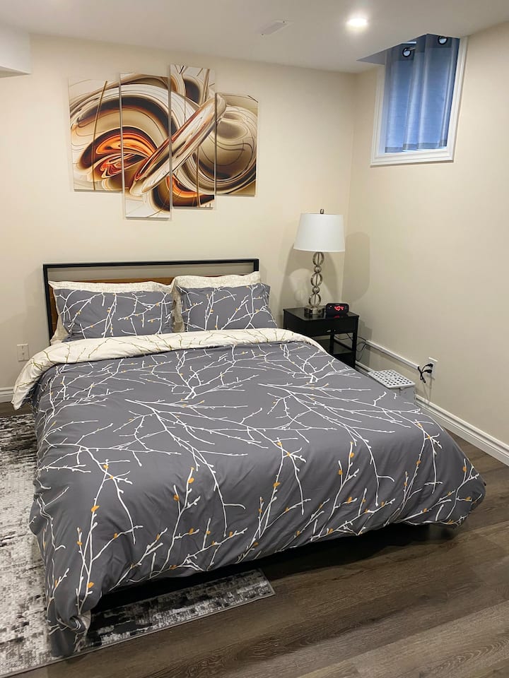 Modern Suite@professors Lake & Brampton Civic Hosp - Brampton