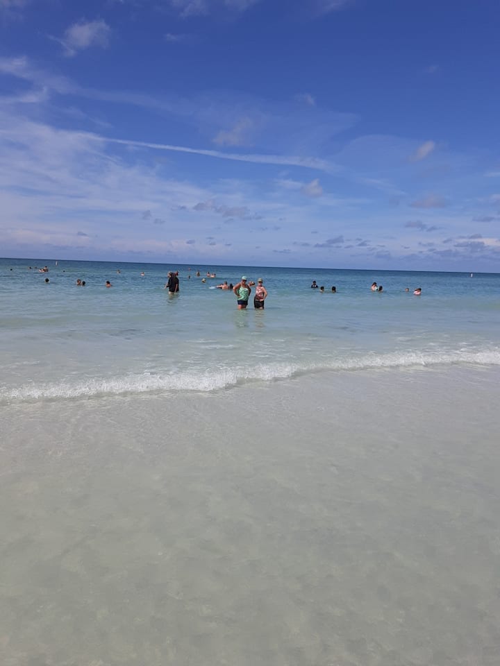 Siesta Key Condo! Steps From Private Beach & Pool! - Siesta Key, FL
