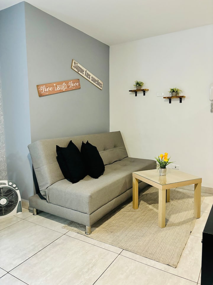 202 Apto 3 Hab. Cerca El Poblado Hasta 9 Huéspedes - Medellin, Antioquia, Colombia