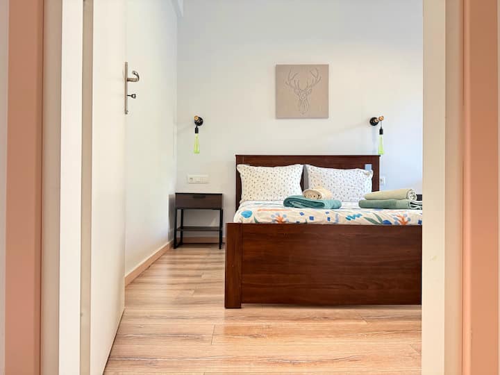 B1 Brown Home – Stylish Two-bedrooms Apartment - Athens