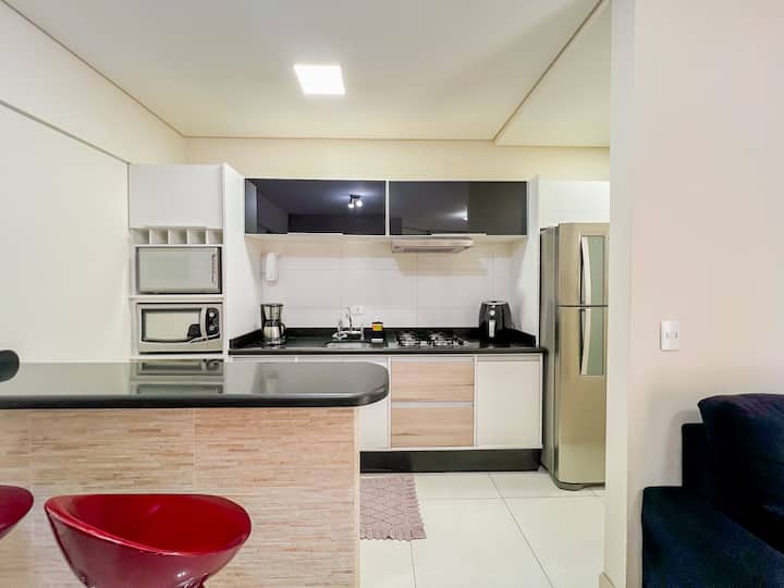 Apto Com Ar Cond E Garagem - Curitiba