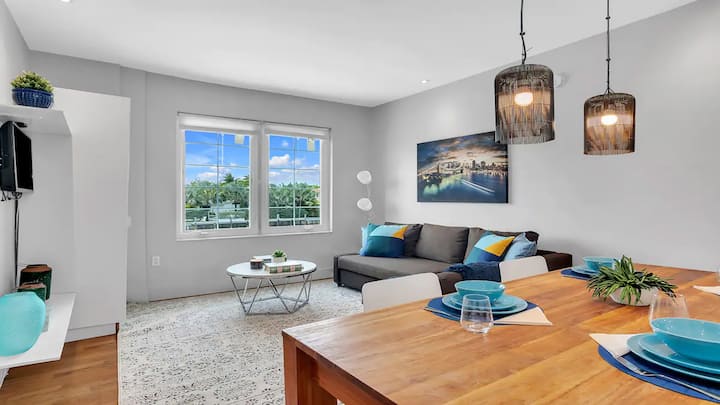 Amazing View - 1 Bedroom With Pool Close To Beach - South Beach, FL