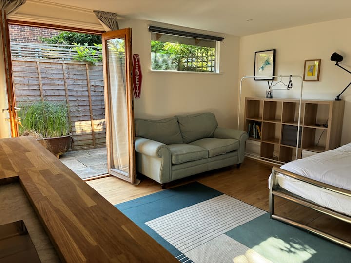 Annex Studio With Patio. Self Contained Apartment - Hertford Castle
