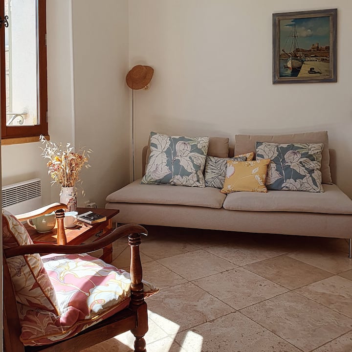 Große Sonnige Wohnung - In Deraltstadt -Strand Nah - Antibes