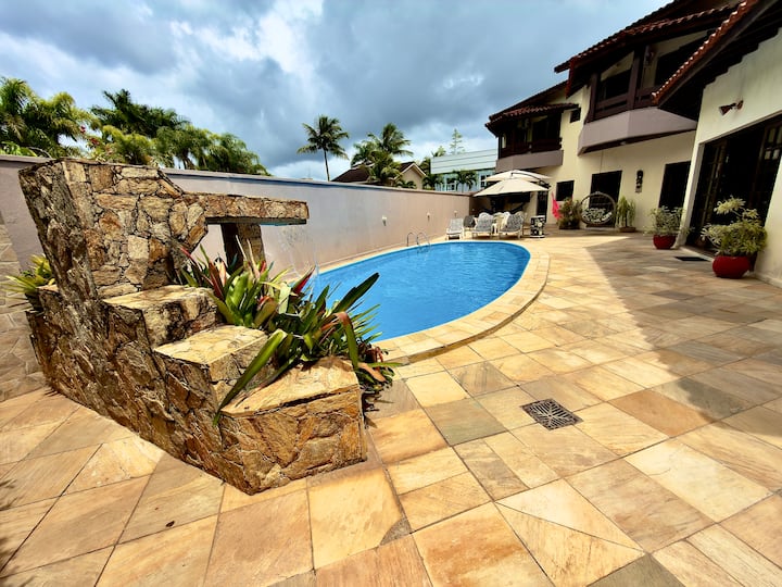 Guarujá – Condomínio Fechado – 5 Suítes C/ Lazer - Guarujá