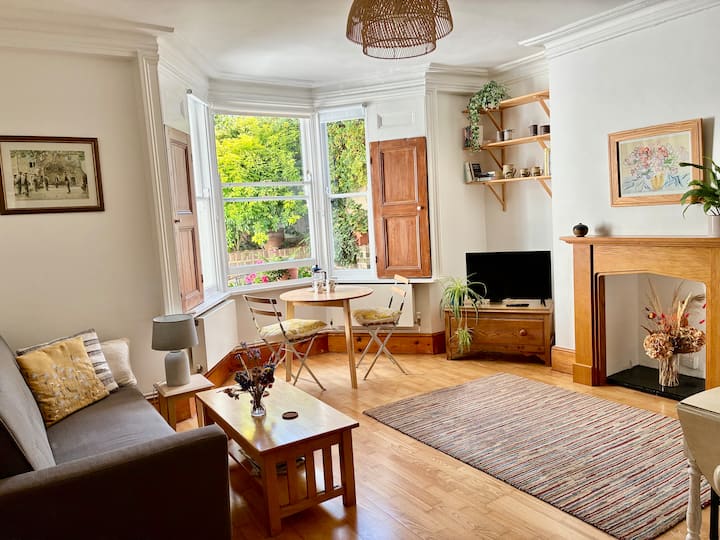 Superb Garden Flat Next To Park. - London