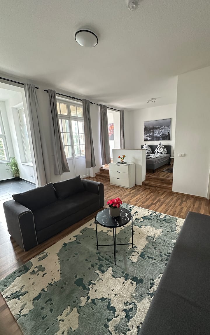 Loft-style Mit Balkon + Parkplatz + Wanne/ Dusche - Leipzig