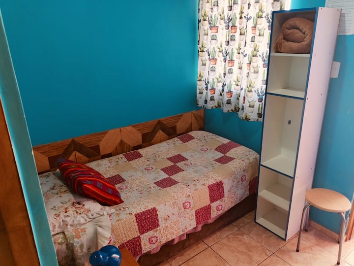 Habitación Single Baño Privado. Hostal Millantu - San Pedro de Atacama