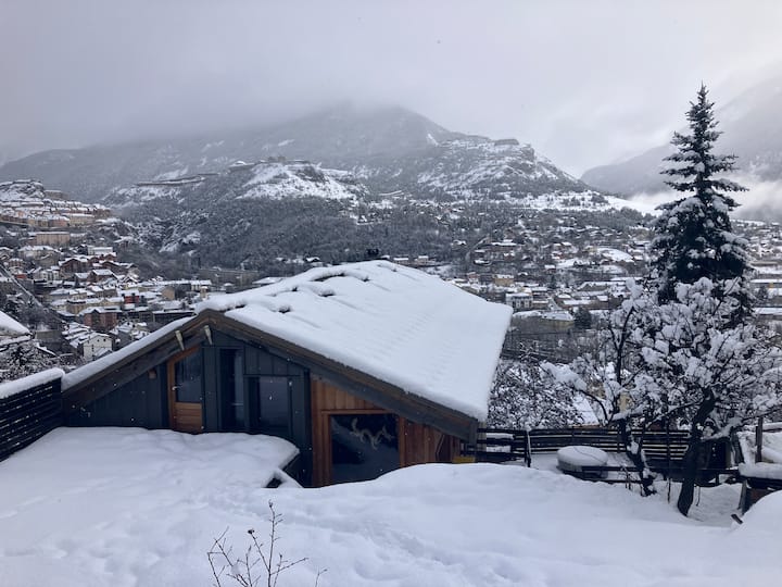Ski, Randonnées, Vélo, Billard Et Bonheur - Fort Dauphin