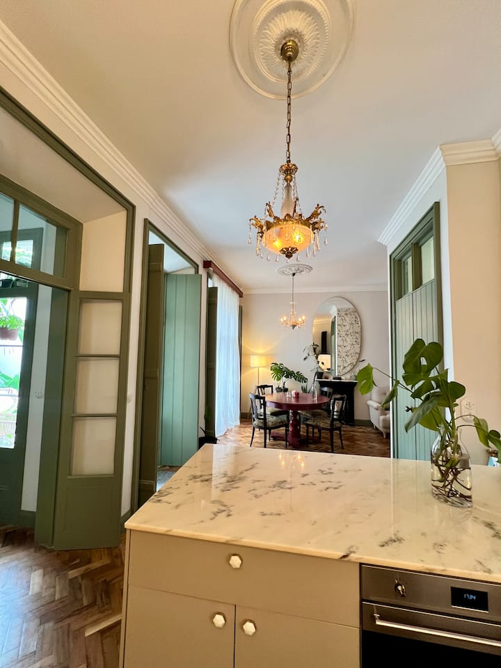 Slow Living With Mitsi The  Kindest Cat - Azores