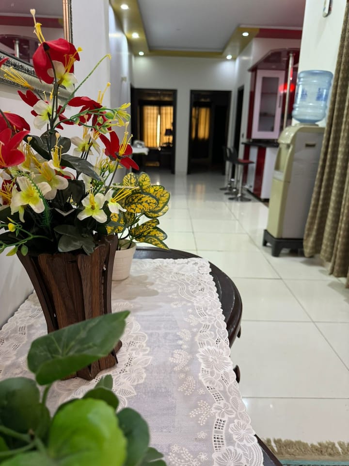 Avaron | 2 Bedroom Budget Apartment - Karachi