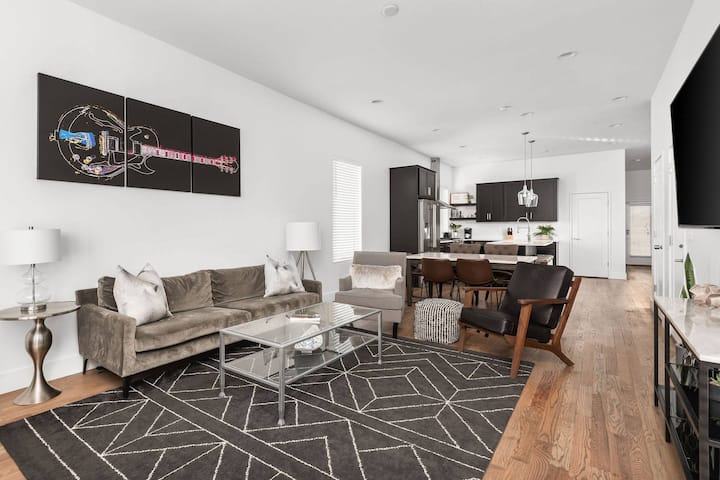 Elmhurst / Condo W Balconies / 2 Miles To Broadway - Nashville, TN