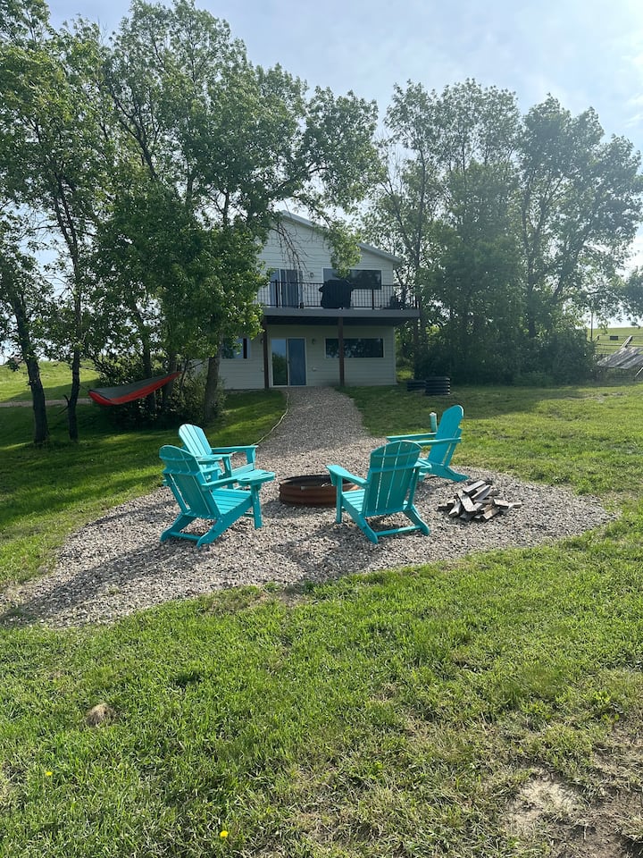 Cozy Lake Home, Pet Friendly With Winter Access - North Dakota