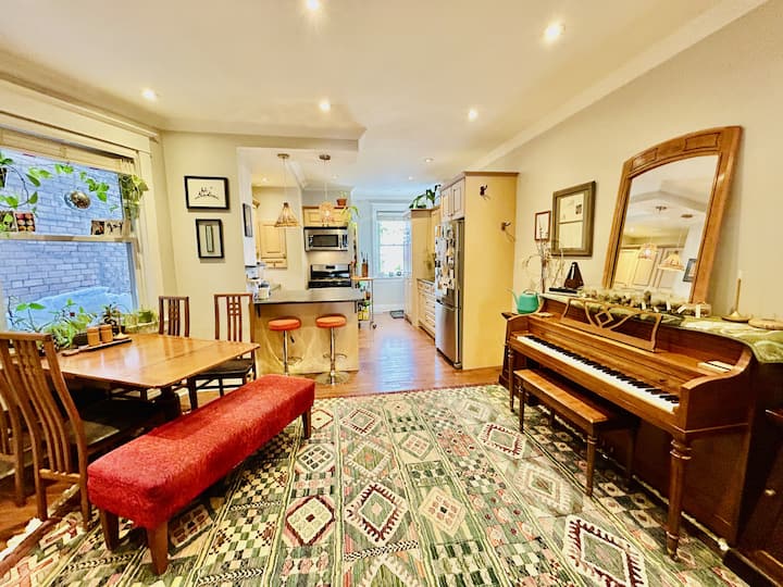 Sonic Boon - 3 Bedroom 1 Office Cozy, Artsy Home - Toronto