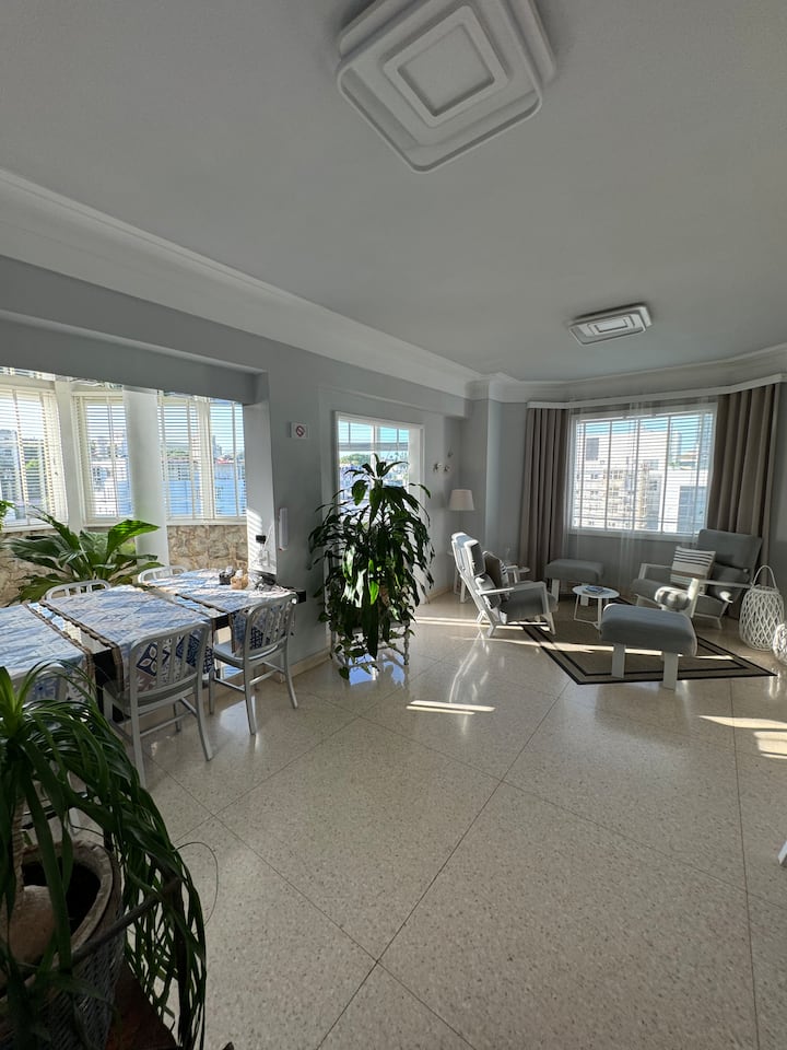 Penthouse L Y 23,  La Habana. - Cuba