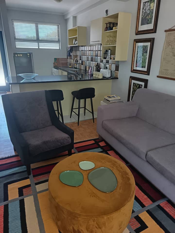 In Heart Of Stellenbosch Sunny 2 Bedr Unit Parking - Stellenbosch