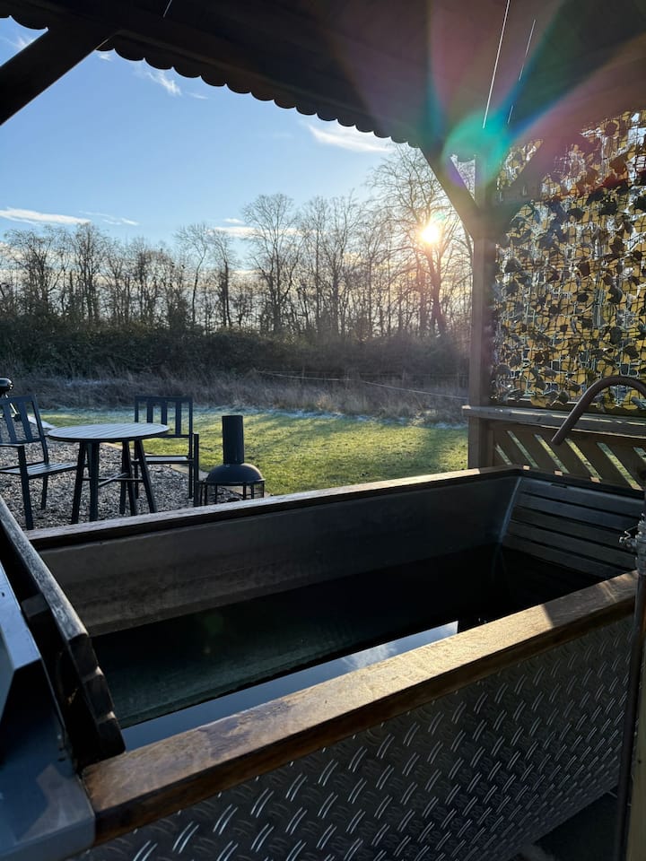 The Horsebox ~ Winter Discount - Essex