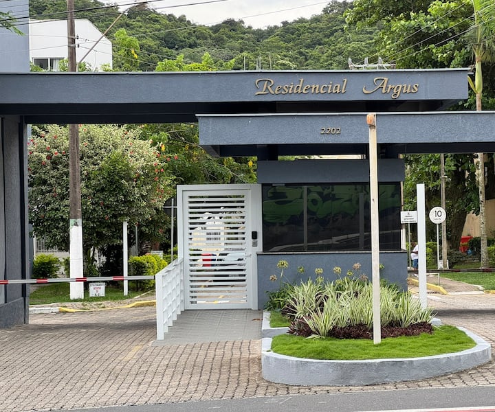 Florianópolis: Tudo Para Suas Férias Ou Trabalho! - Florianópolis