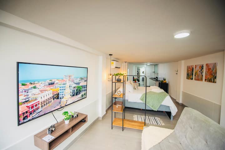 Walk To The Old City! + Self Check-in | Cozy Loft - Cartagena, Colombia