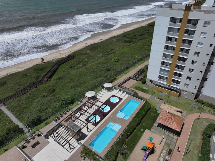 Apt Pé Na Areia Em Cond Club Piscina + Jacuzzi - Barra Velha