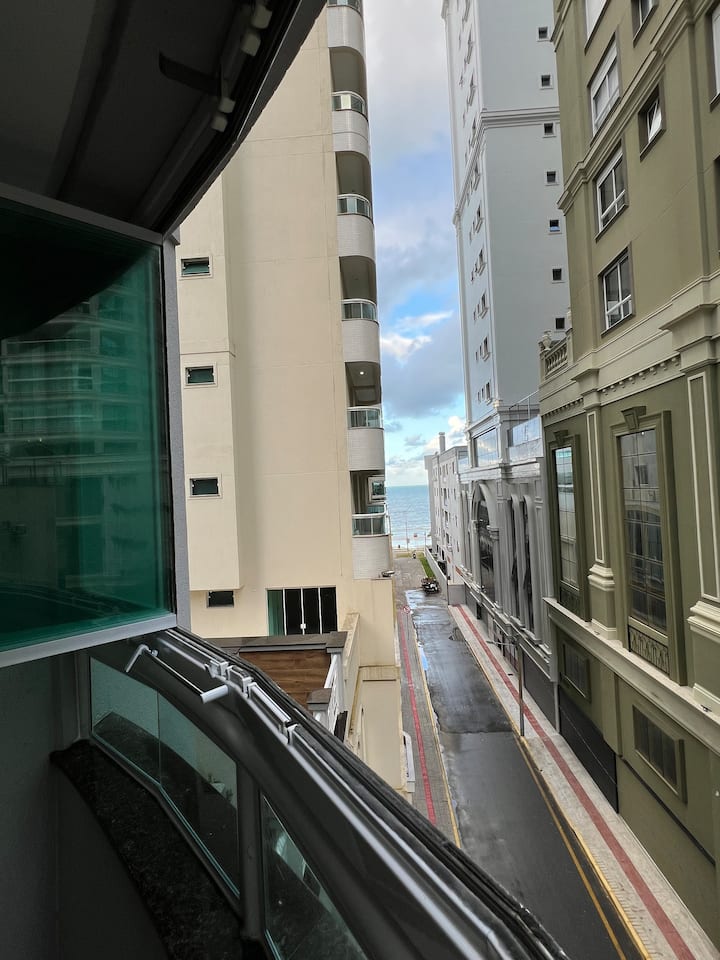 Lindo Apto Quadra-mar Em Meia Praia - Porto Belo