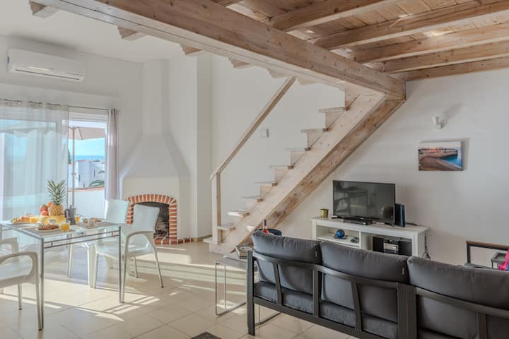 Vue Sur Mer, Piscine Chauffée, Parking En Algarve - Porches