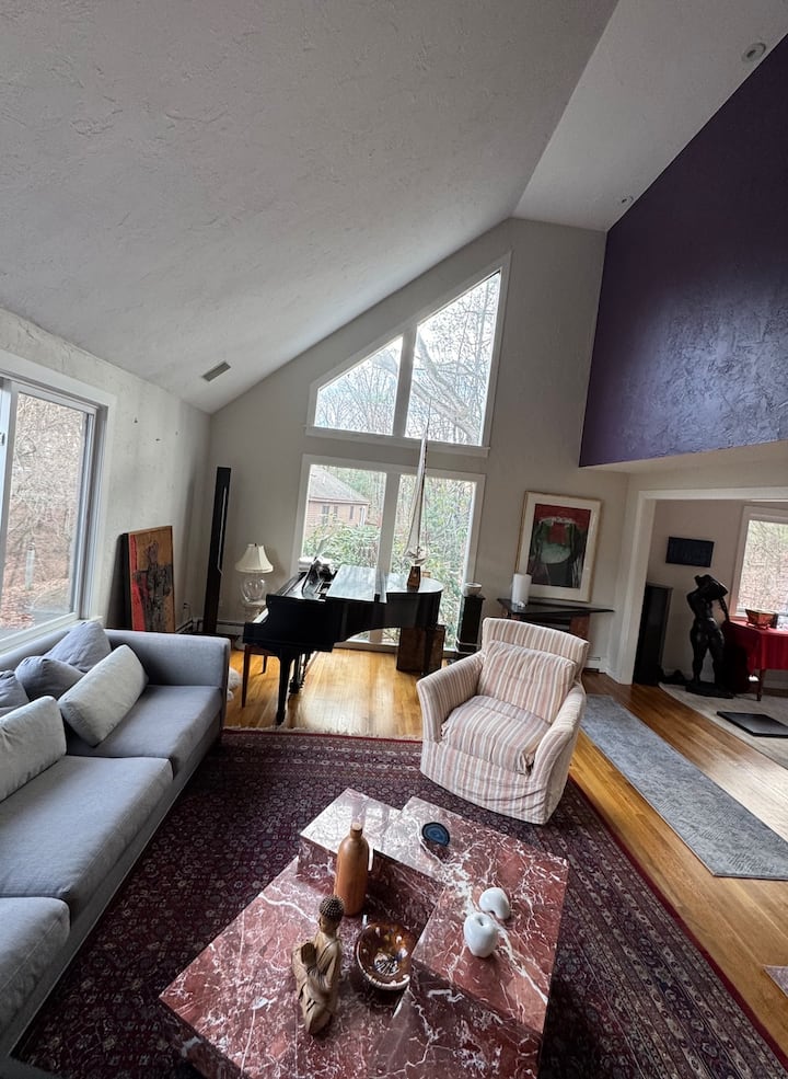 Modern Concord Retreat 
Peaceful/bright Walk2town - Sudbury, MA