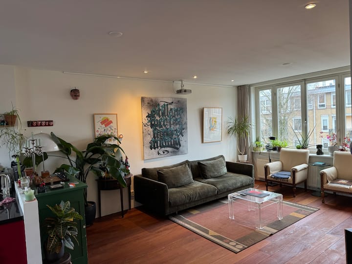 Urban City Sky Sanctuary: Spacious Rooftop Gem - Amsterdam