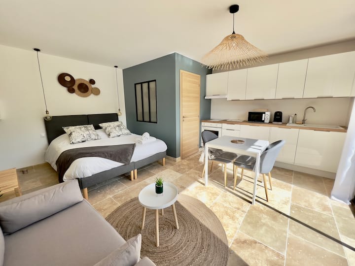 Lamaisonblanche:alpilles,2 Pas Du Centre,5' Strémy - Saint-Rémy-de-Provence