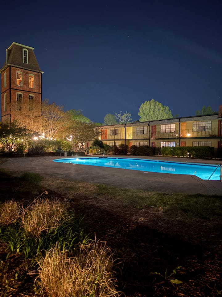 Downtown Durham W/pool - 더럼