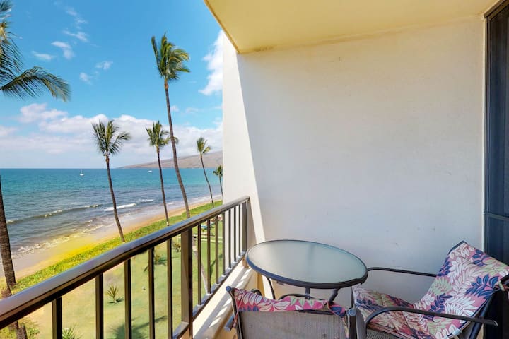 Sugar Beach Resort 424: 1br Oceanfront | Pool - Kihei, HI
