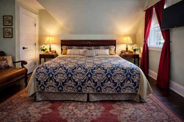 Boutique Hotel/brokline | Boston | Longwood Area - Boston, MA