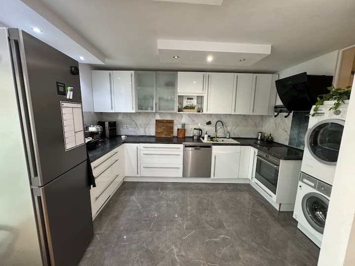 Großzügige Erdgeschosswohnung - Frankfurt