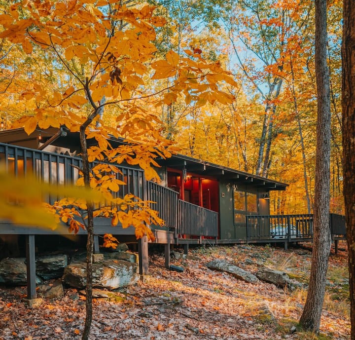 Fall Fantasy Getaway - Woodstock, NY