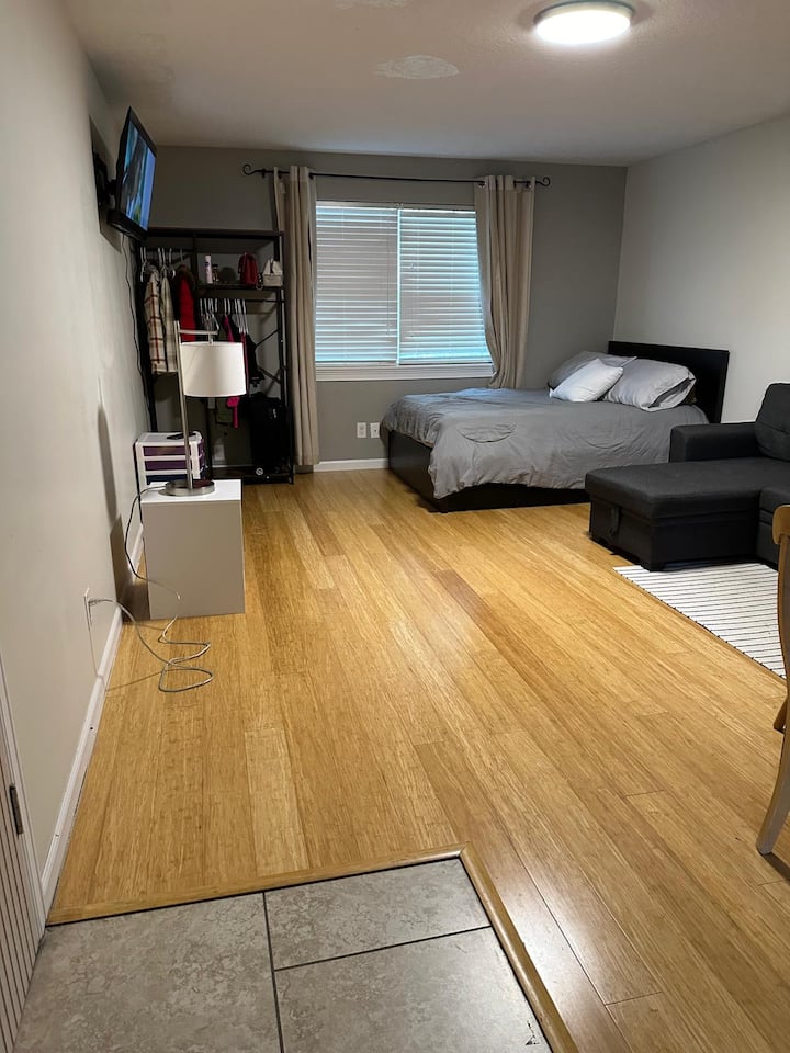 Cozy And Clean Modern Studio Close From Intel. - 希爾斯伯勒