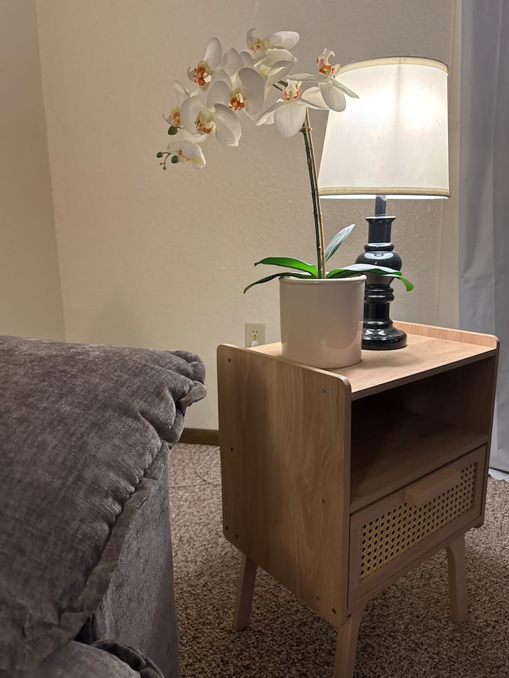 Private Room In Shared Apartment - Shared Bathroom - Brookings, SD
