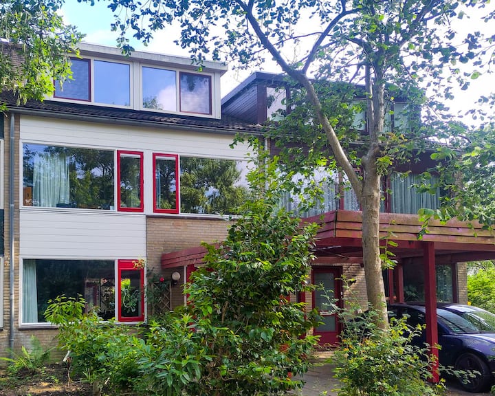 Gezellig Familiehuis Met Tuin In Groene Buurt - Nijmegen