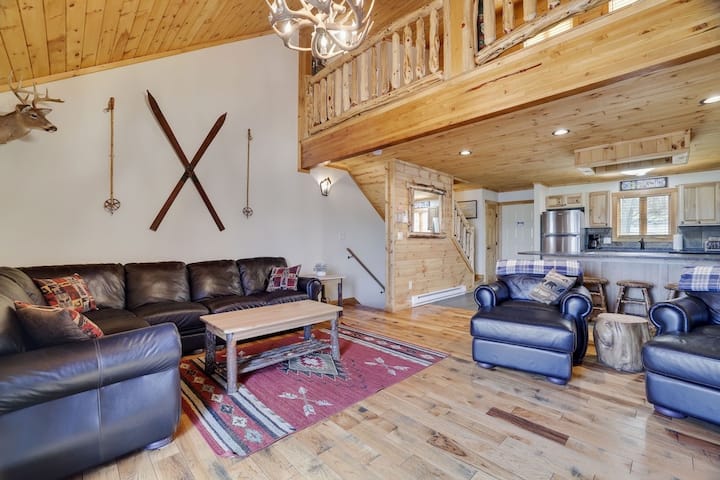 Camelback Cabins 103  In Poconos Ski On Off Block Parking Level No Steps To Unit - Tannersville, PA